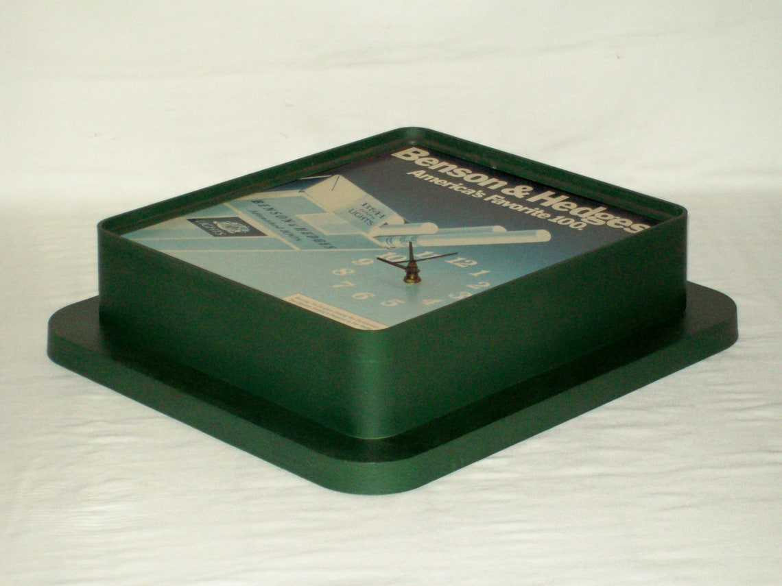 Vintage Benson & Hedges Advertisement Quartz Wall Clock ~ Bar / Man ...