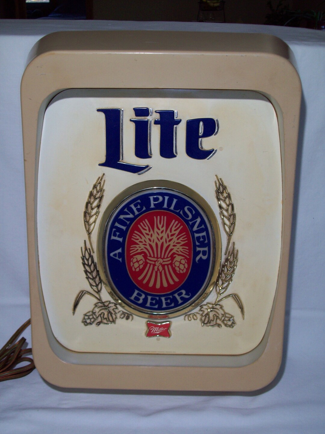 Miller Lite Vintage Beer Lighted Bar/pub Advertisement Wall Sign ~ Nice ...