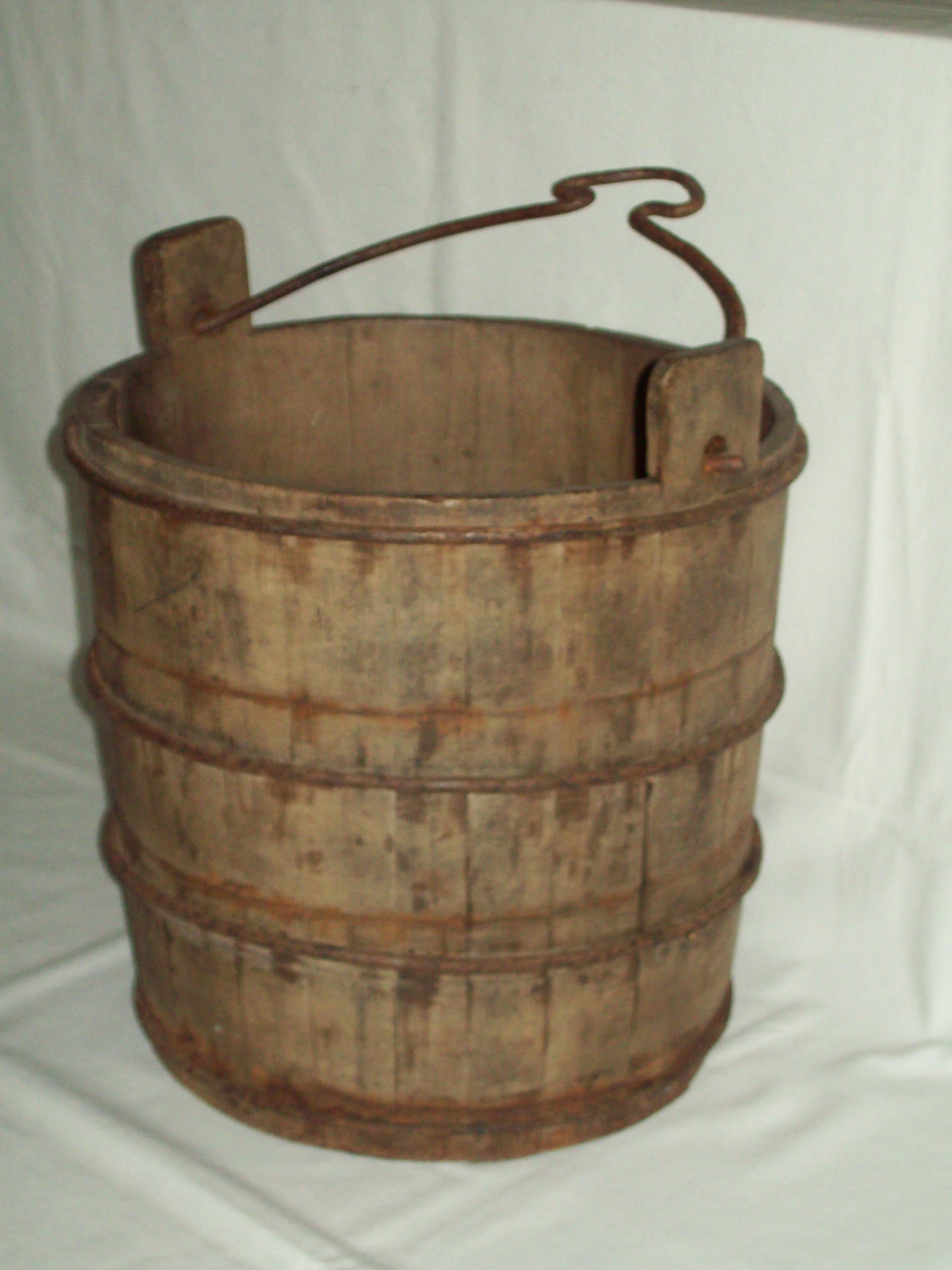 Primitive Wooden Well Bucket With Iron Banding ~ Very Solid ~ Nice Eye ...