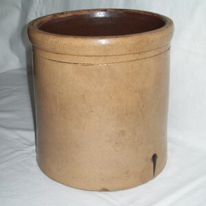 Primitive 2 Gallon Stoneware Crock ~ Nice Turkey Drip / Tar Mark ...