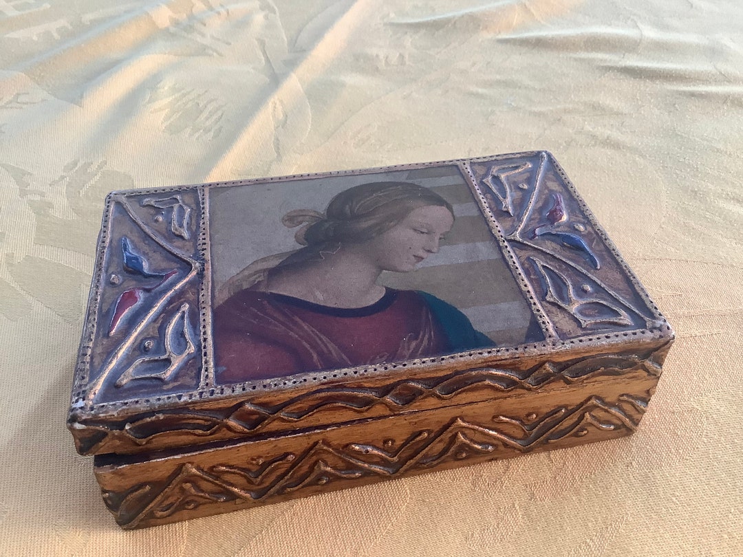 Beautiful Vintage Florentine Gilded Box Depicting a Detail of the ...