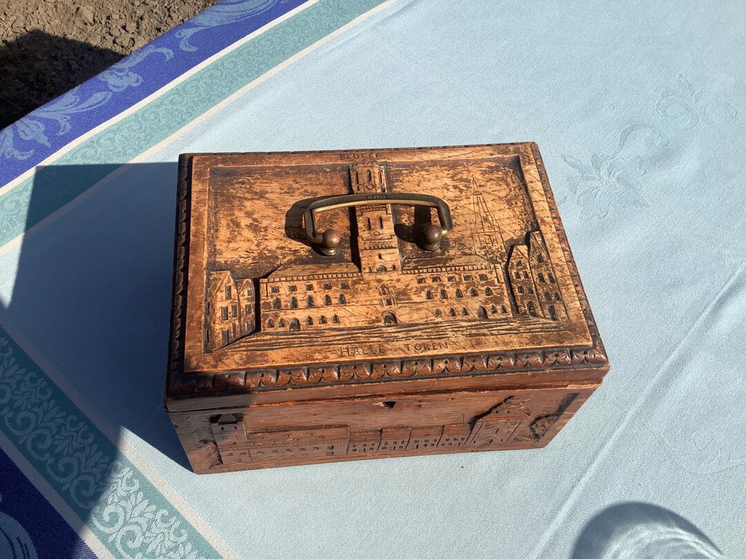 Handcrafted Flemish Wooden Box, Bruges Theme, Working Lock - Etsy