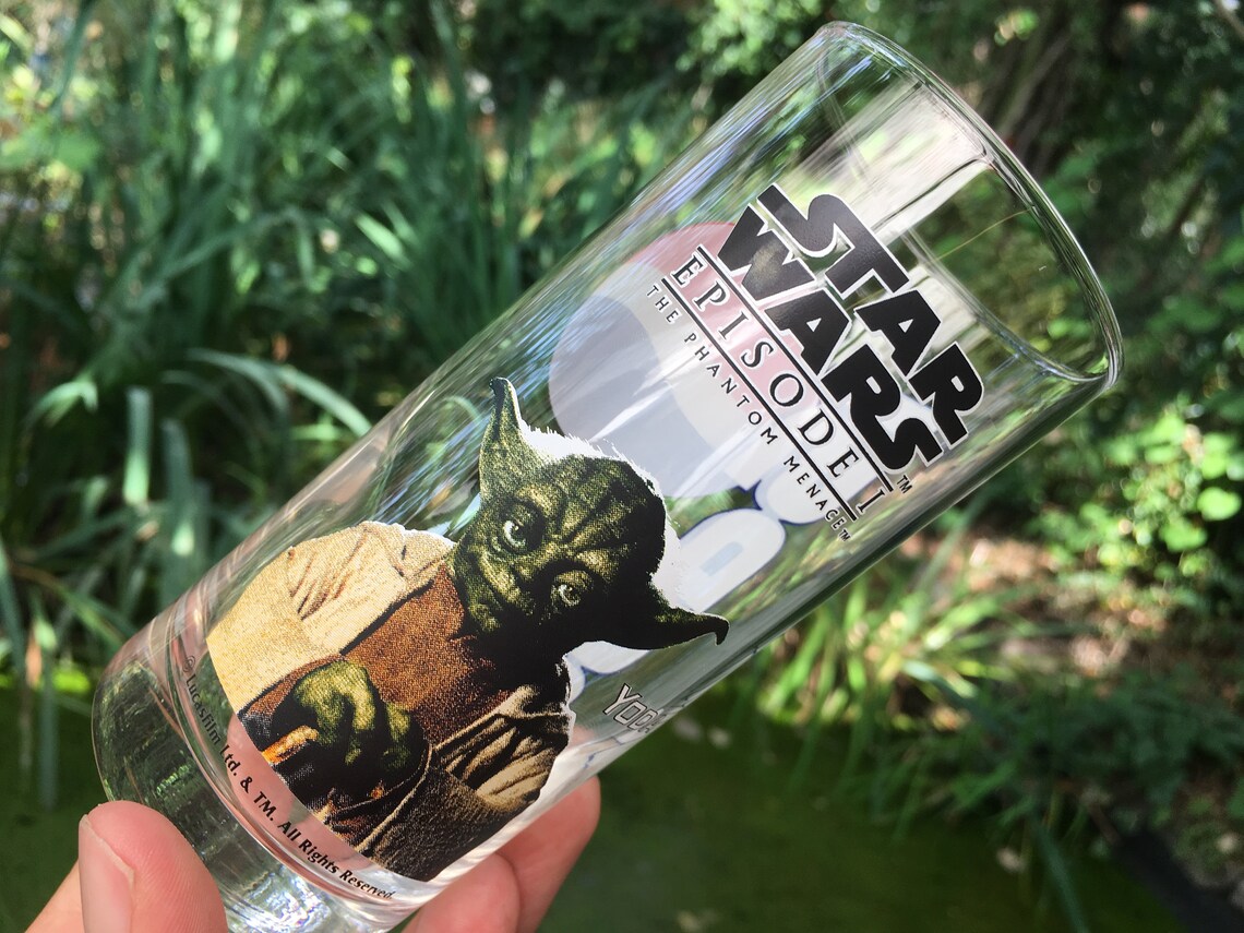 A Star Wars Glass Of Pepsi With The Figure Of Jedi Yoda Etsy