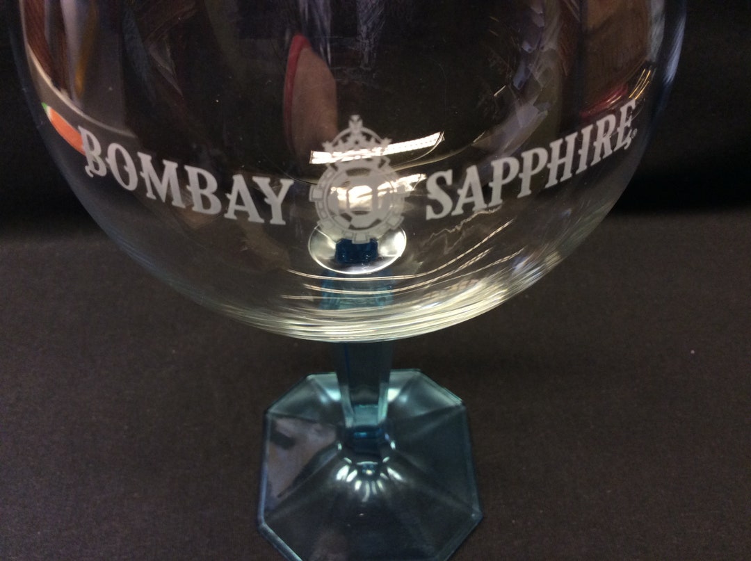 1 Bombay Sapphire Gin Cocktail Glass, Balloon Glass With Square Foot ...