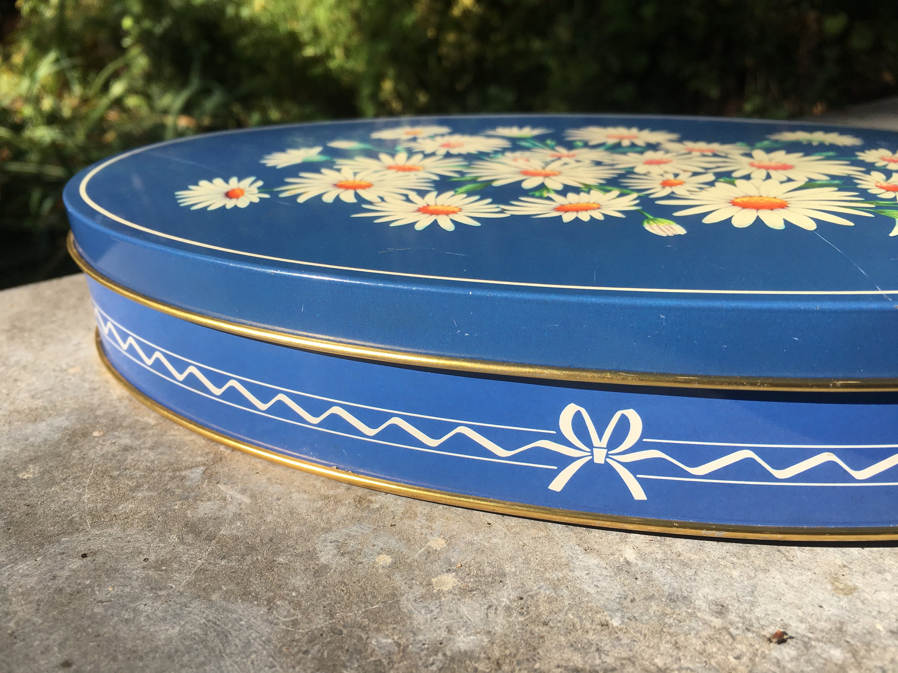 Belle boîte en fer blanc ancienne des années 50/60 décorée | Etsy