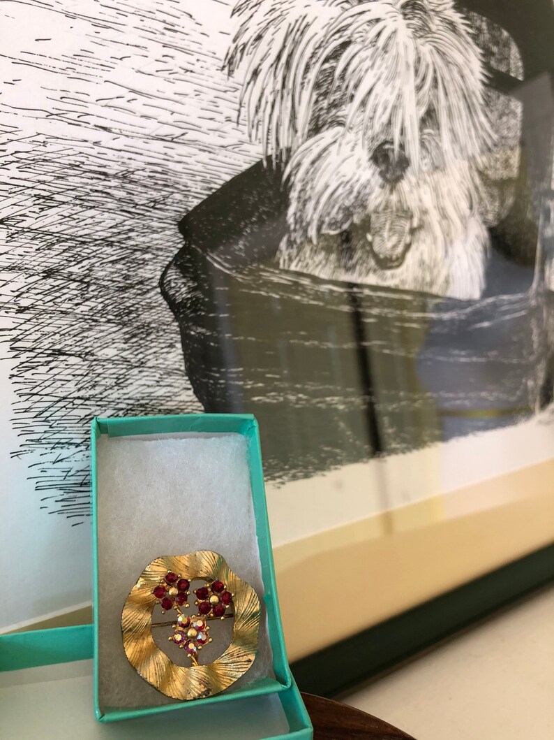 Vintage Gold Tone Circle Pin Brooch With Rhinestones - Etsy