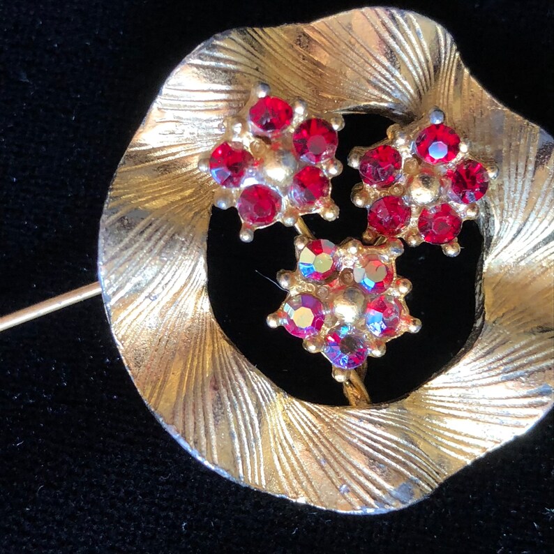 Vintage Gold Tone Circle Pin Brooch With Rhinestones - Etsy