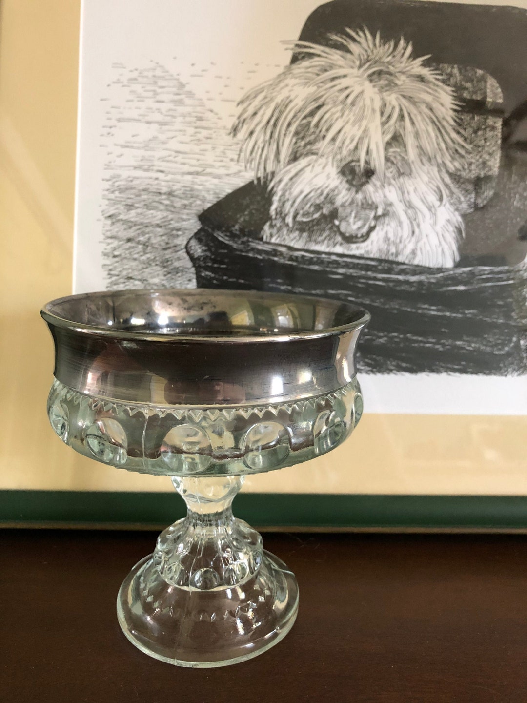 Compota de huella digital de la corona del rey de vidrio prensado ...