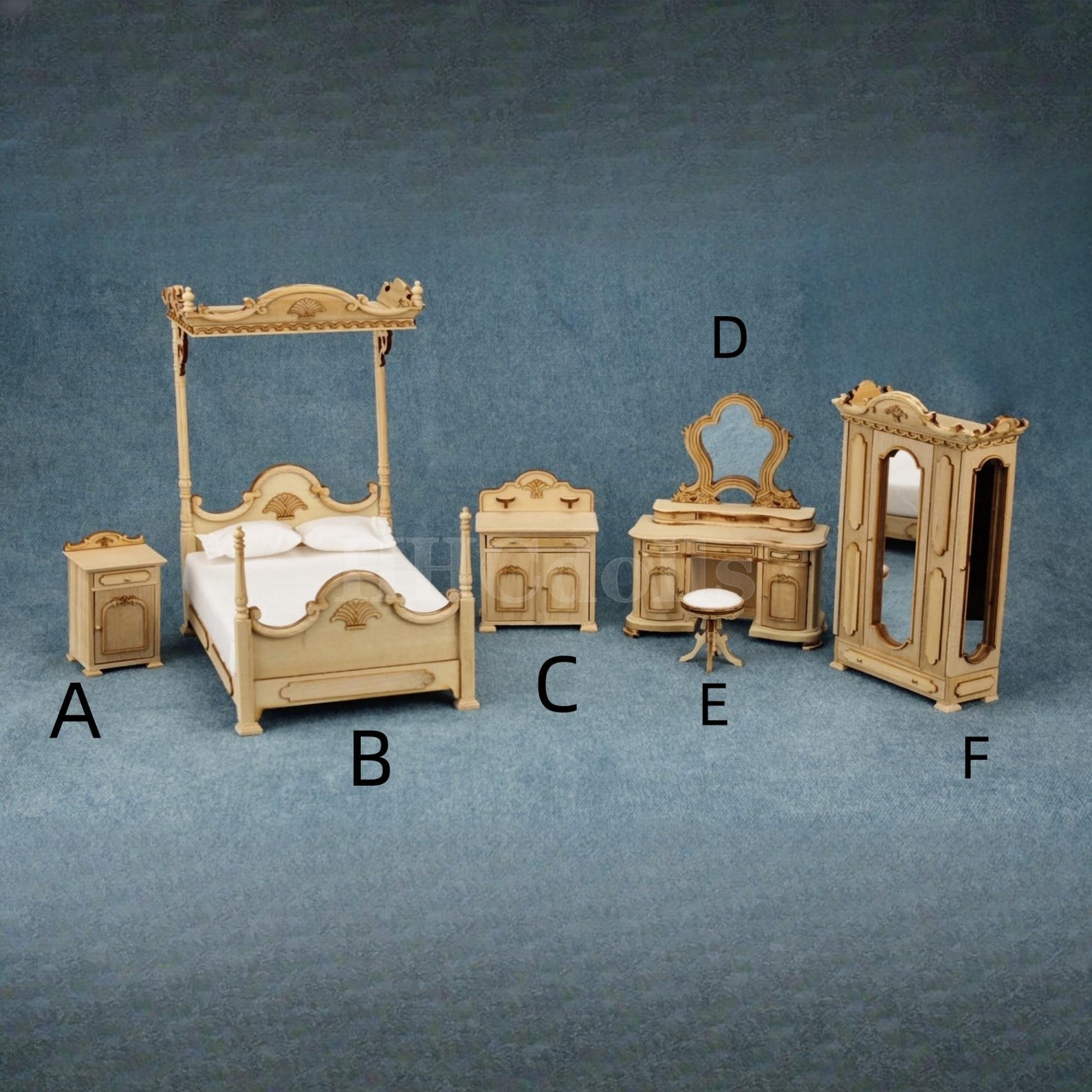 Miniature Dollhouse 1:12 Scale Model Bedroom Dressing Table and Stool ...
