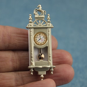 Dollhouse Miniature Clock Vintage Mini Decoration Artisan Photography ...
