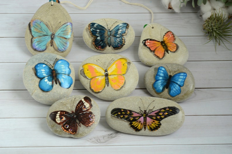 Painted rocks butterfly // Rock painting Monarch butterfly // | Etsy