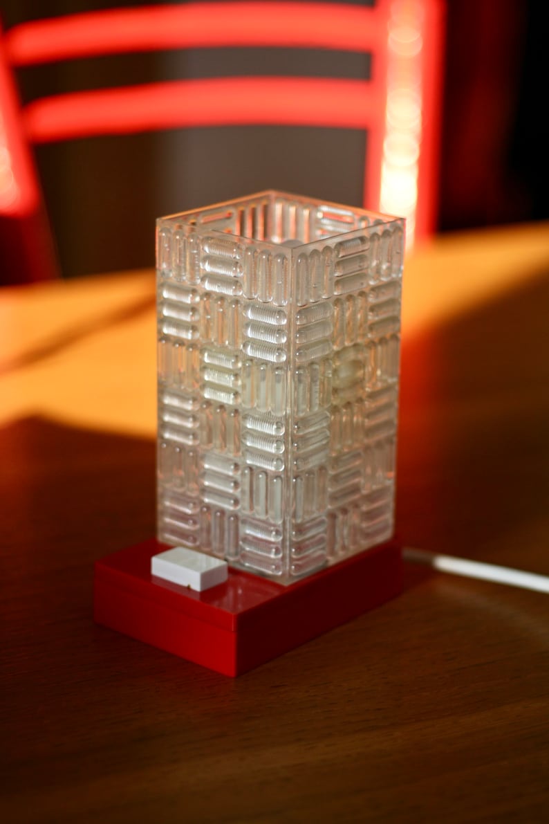 Mid Century Desk Lamp / Red Plastic Table Lamp / Vintage Table Lamp ...