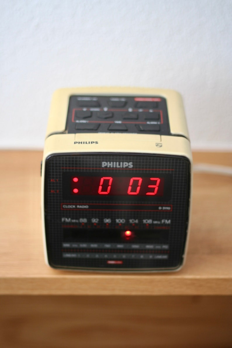 Vintage Philips D-3110 MB Buffer Alarm Radio / Vintage Philips Radio ...
