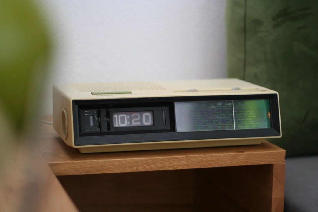 Vintage Philips 440 Alarm Flip Clock / Vintage Philips Radio / Retro ...