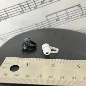 Dollhouse Miniature Headphones Wireless Over Ear, 1:12 Scale - Etsy