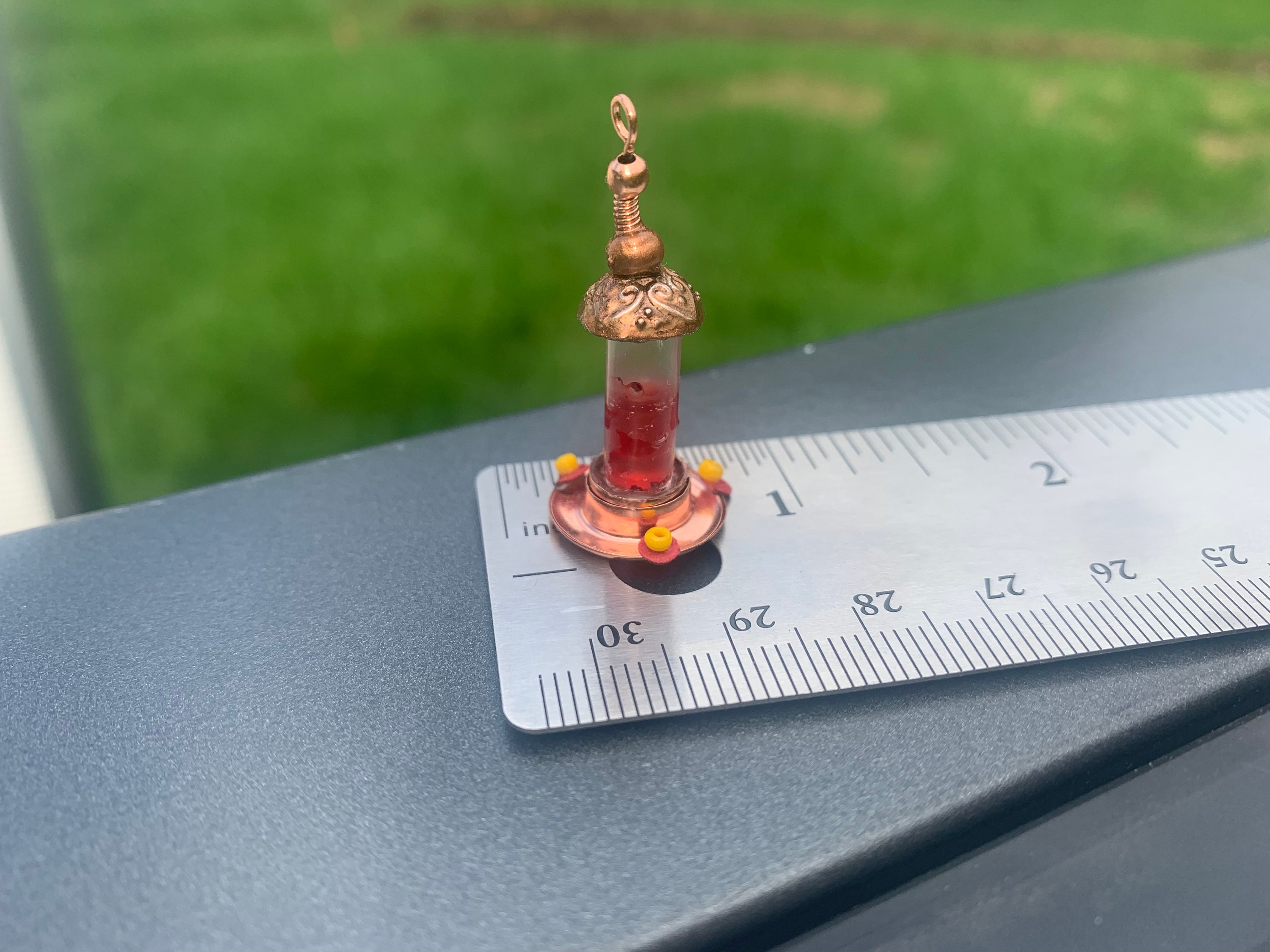 Dollhouse Miniature Hummingbird Feeder, 1:12 Scale, Mini Birdfeeder - Etsy