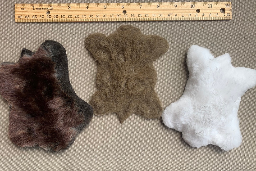 Dollhouse Miniature Faux Bear Skin Rug, Mini Fur Rug, Miniature Decor ...