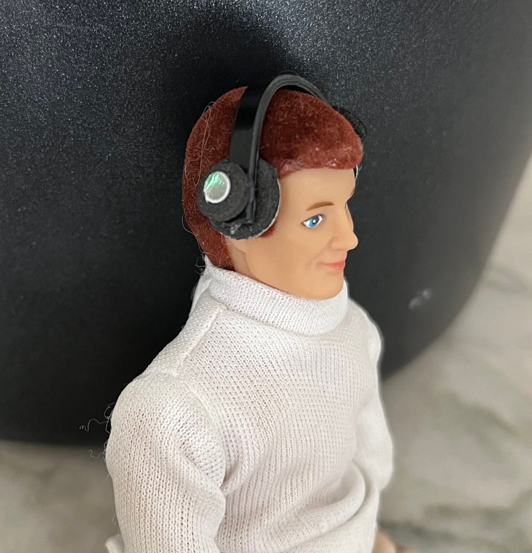 Dollhouse Miniature Headphones Wireless Over Ear 1:12 Scale - Etsy