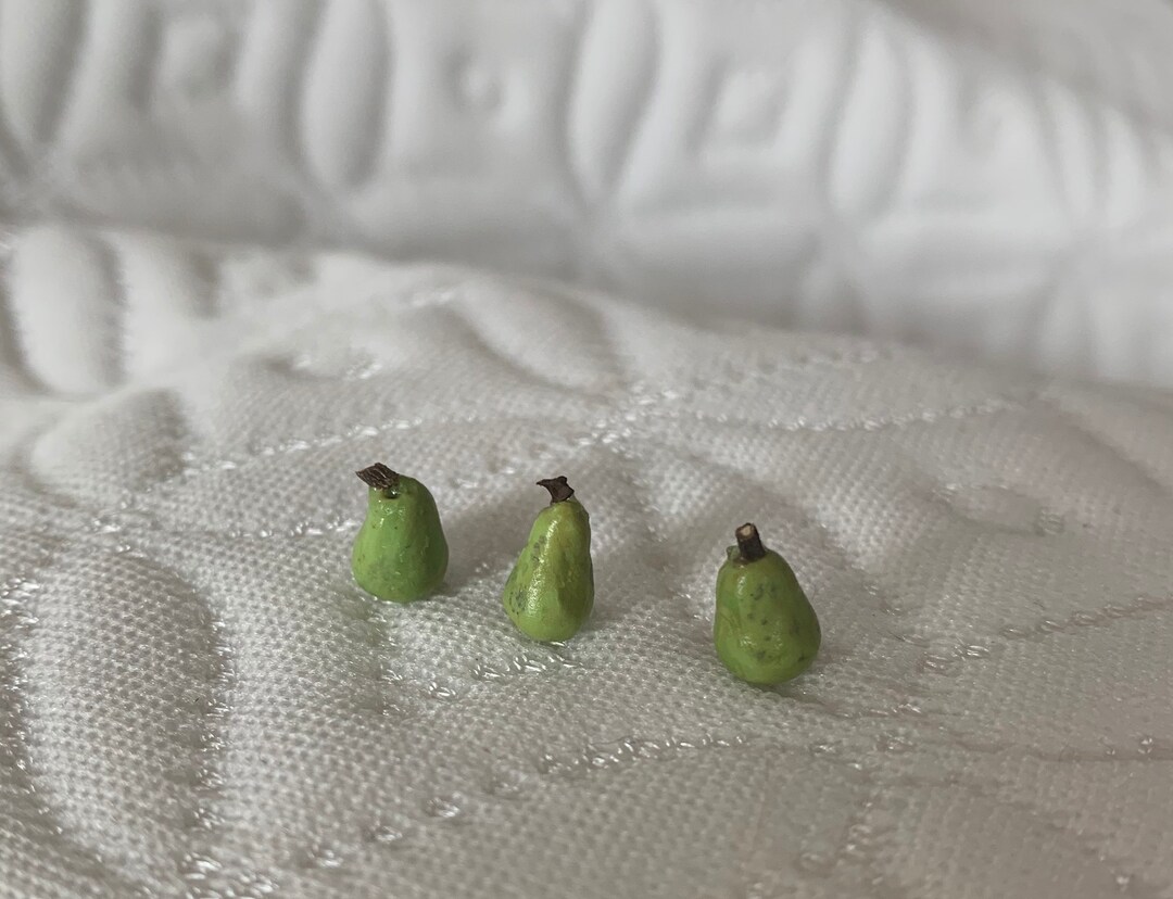 Dollhouse Miniature Pears, 1:12 Scale, Dollhouse Decor, Mini Fruit ...