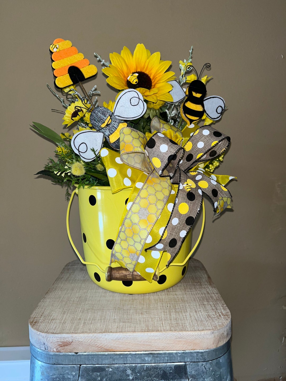 Beehive Arrangement Summer Floral Centerpiece Beehive - Etsy