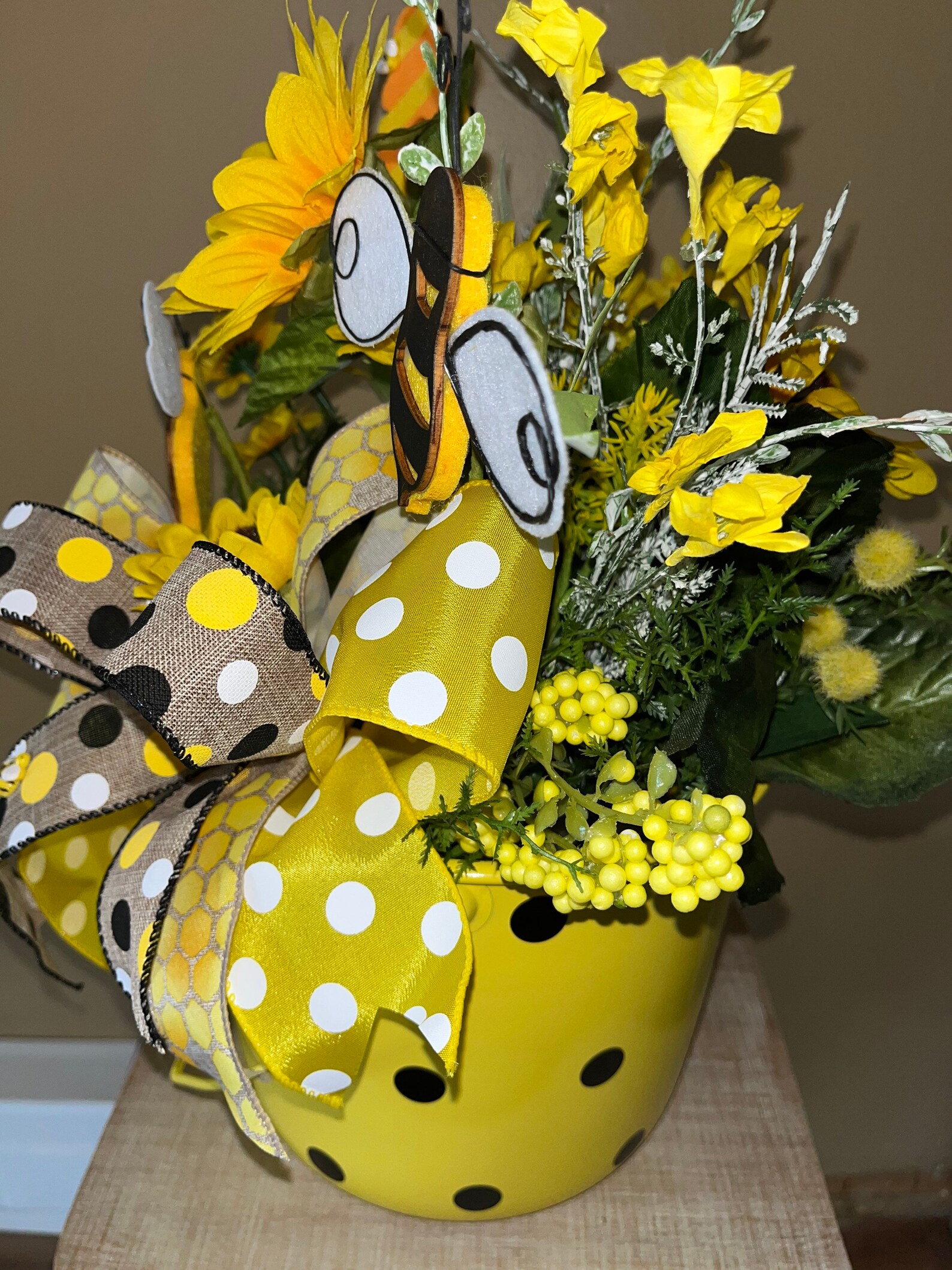 Beehive Sunflower Arrangement, Summer Floral Centerpiece - Etsy