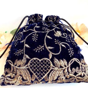 Embroidered Velvet Favour Potli Crossbody Bag. Wedding Purse Handmade ...