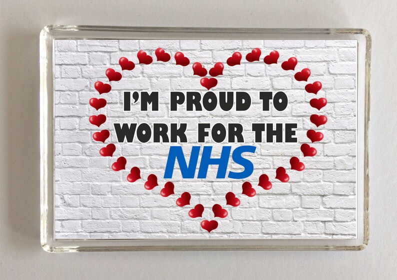 NHS Gift - Novelty Fridge Magnet - I'm Proud to Work for the NHS ...