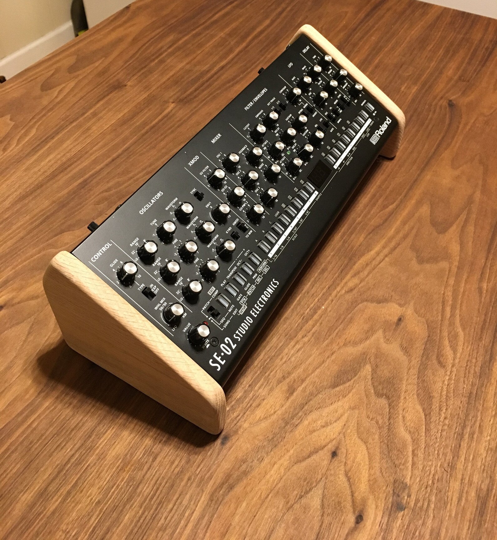 Roland Boutique Oak Stand Plans by MODULE! Labs - Etsy