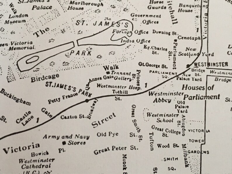 Framed Vintage 1940s London, England Map - Authentic 1940s Map - Etsy