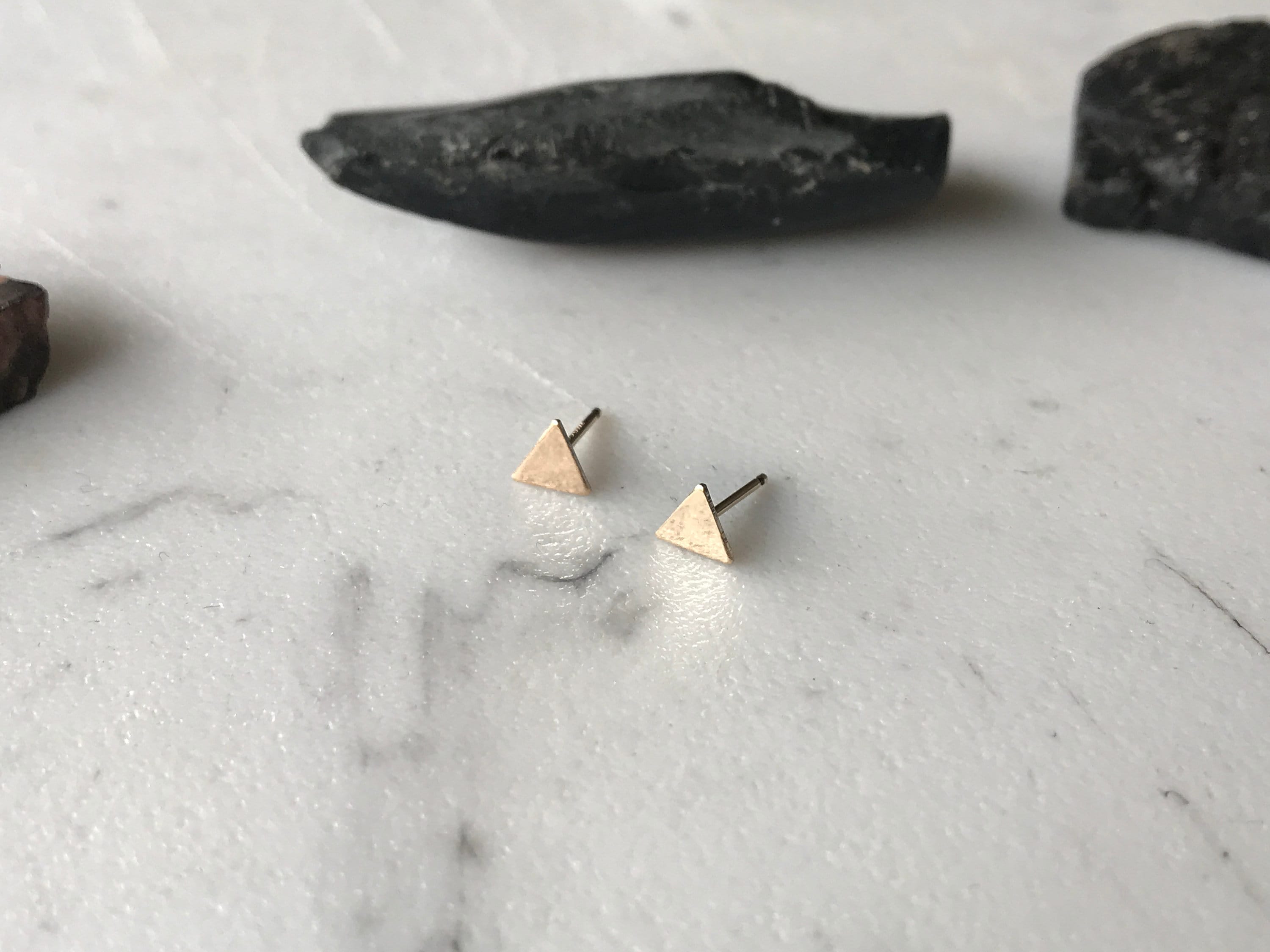 14kt Solid Gold Triangle Stud Earrings 14kt Gold Triangle - Etsy UK