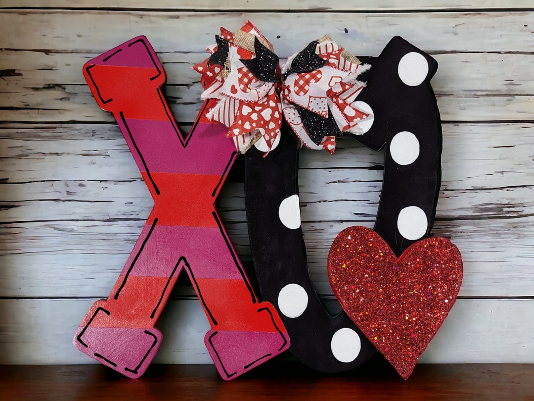 XO (hugs and Kisses) Valentines Door Hanger - Etsy