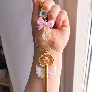 Kawaii Magical Key Suncatcher Keychain - Cute Magical Girl Key Charm ...