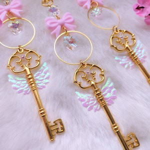 Kawaii Magical Key Suncatcher Keychain - Cute Magical Girl Key Charm ...