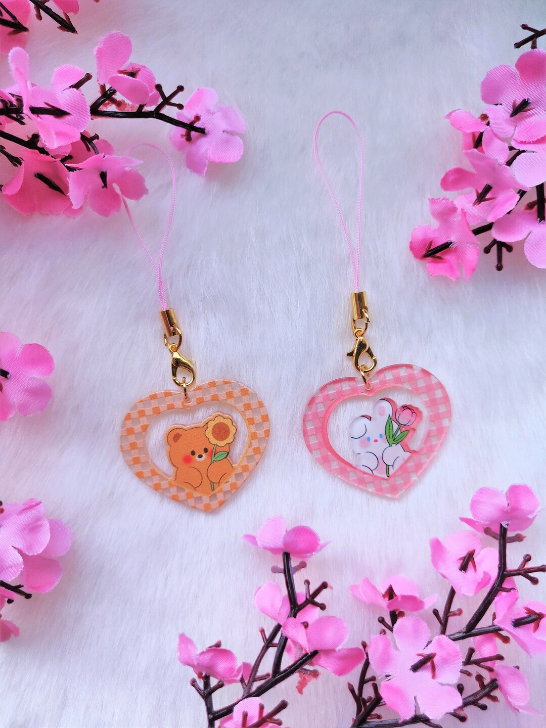 Kawaii Acrylic Phone Charm Kawaii Cute Keychain Acrylic Heart Charm Pastel Phonecharm Kuma and ...