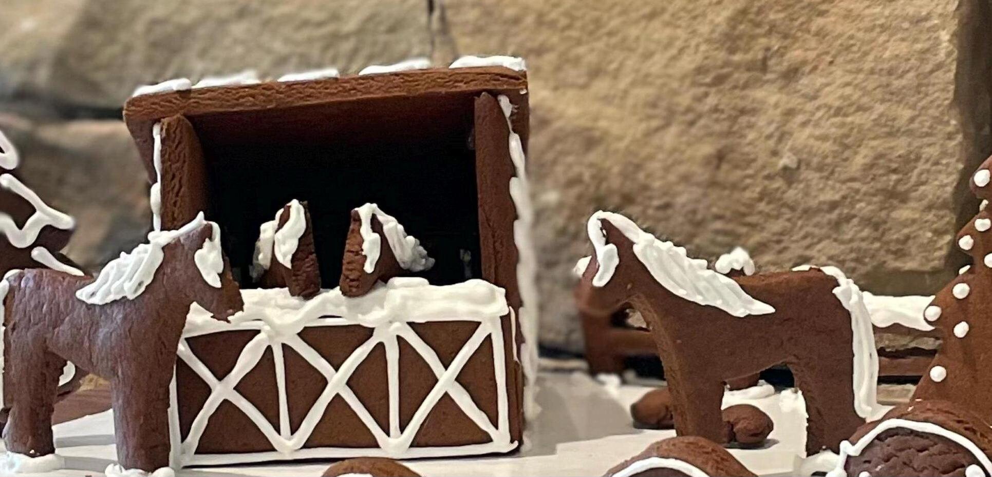 Horse Stable gingerbread Template With Horses - Etsy