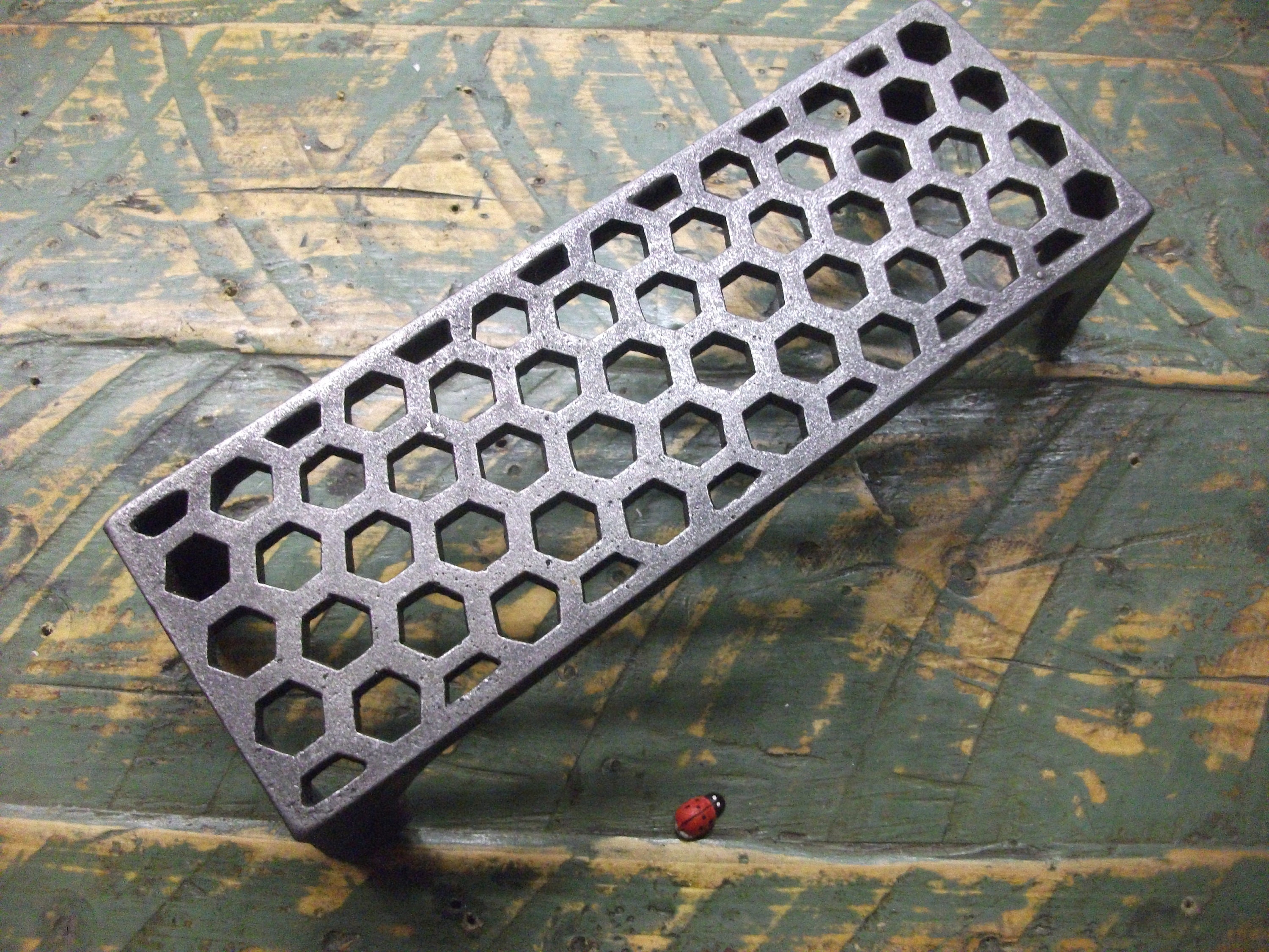 Cast Iron Air Brick Vent Pattern Honeycomb - Etsy UK