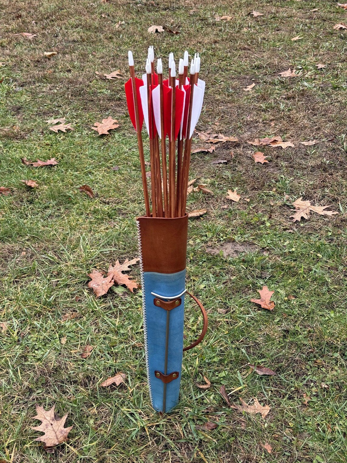20" Hip Quiver With Ground Spike, Traditional, Archery, Blue, RH ...