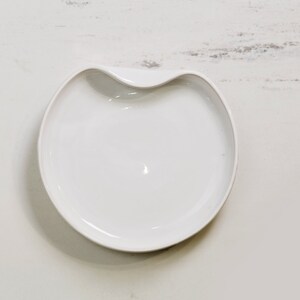 9 Inch Curvy Rim Serving Plate Handmade Curvy Plate White Plate Milky ...