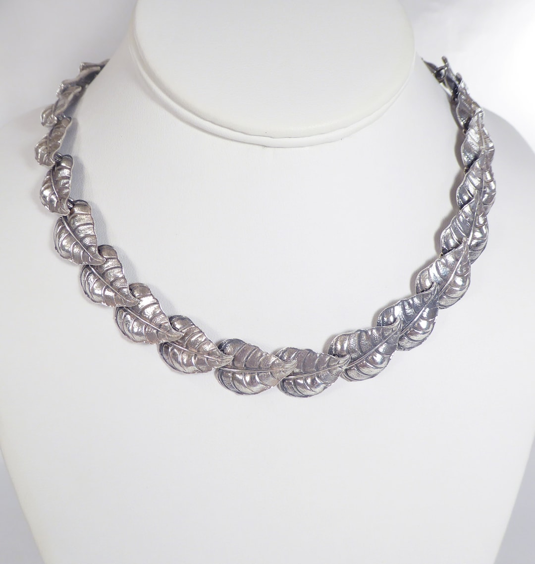 ON SALE Vintage Guglielmo Cini Leaf Eternity Necklace, 925 Sterling ...