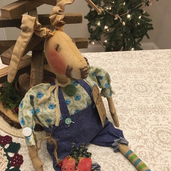 Primitive Rabbits - Etsy