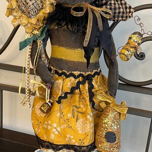 Little Miss Prim Bee Primitive Folk Art Spring Decoration Hand Made ...