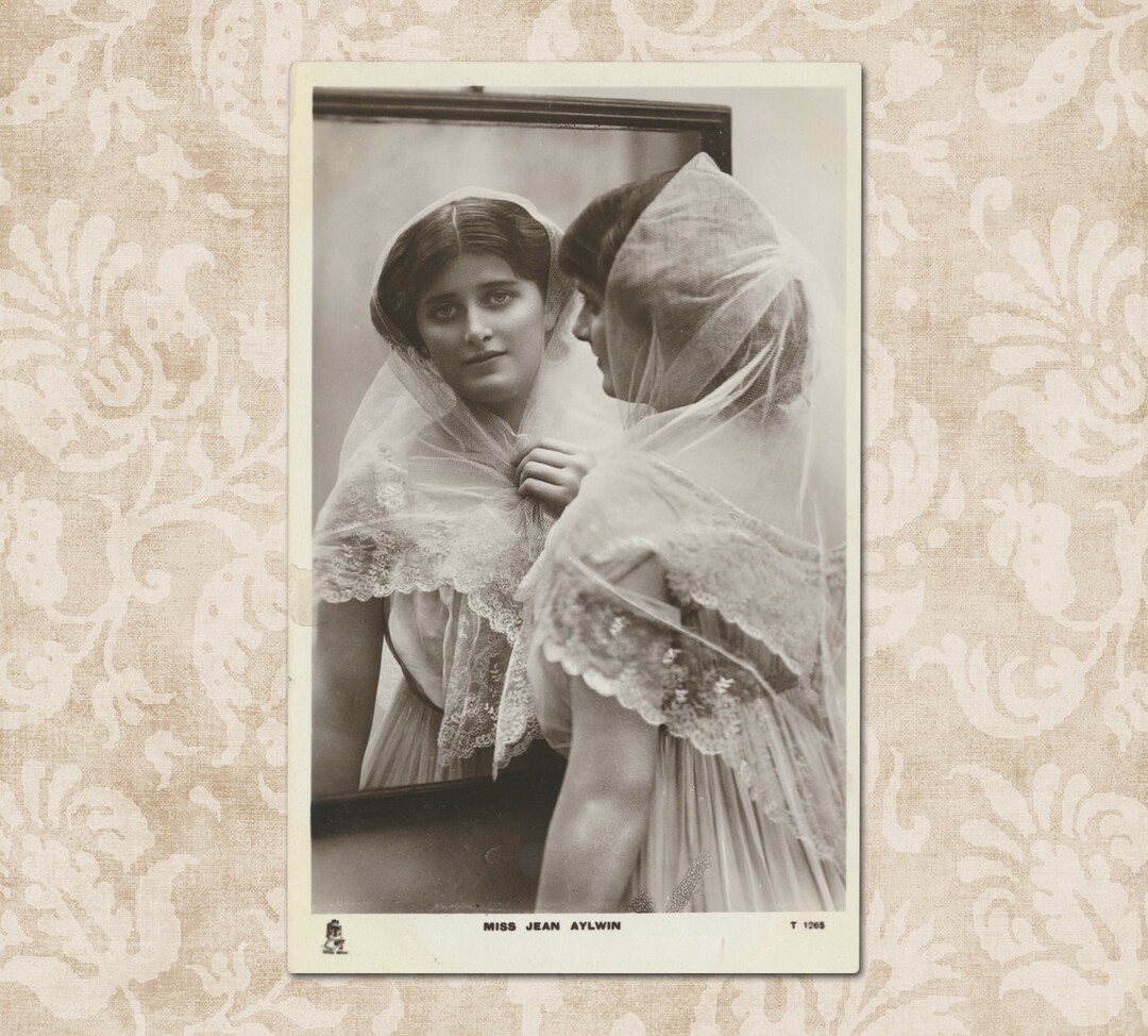 Actress Jean Aylwin in Front of a Mirror - Vintage Edwardian Photo ...