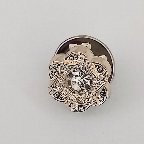 Button Brooch - Etsy