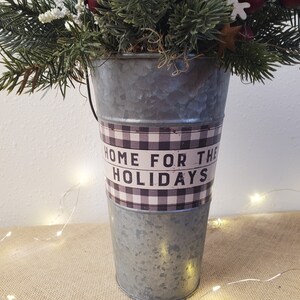 Primitive Christmas Floral Arrangement Rustic Christmas Arrangement ...