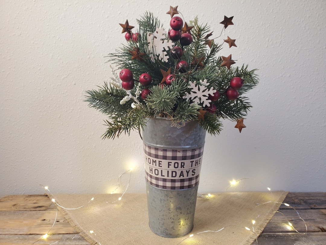Primitive Christmas Floral Arrangement Rustic Christmas Arrangement ...