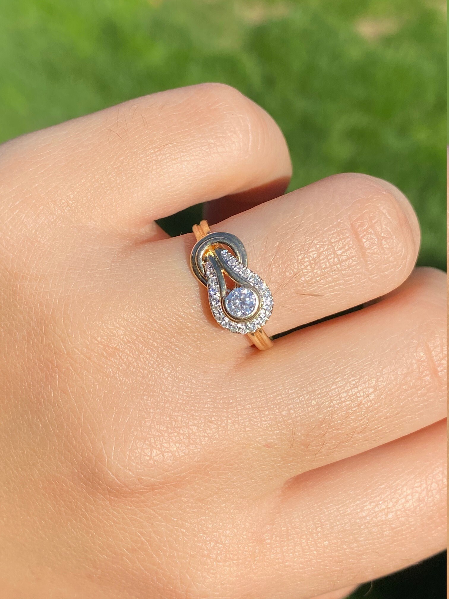 Diamond Overlapping Knot Ring in 14 Karat Yellow Gold - Etsy