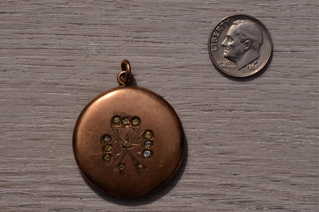 Gold Filled J.M.F & Co Locket With Hand Engraved Clover Set With ...