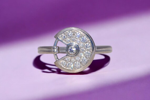 Cartier Amulette Ring in 18 Karat White Gold - Gem
