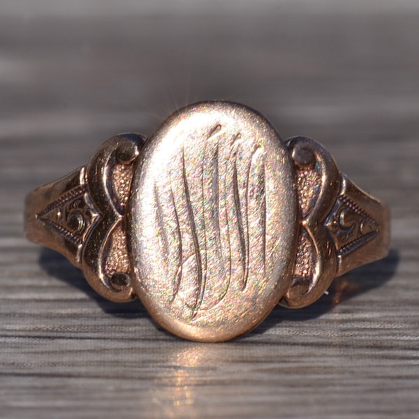 Antique Gold Signet Ring - Etsy