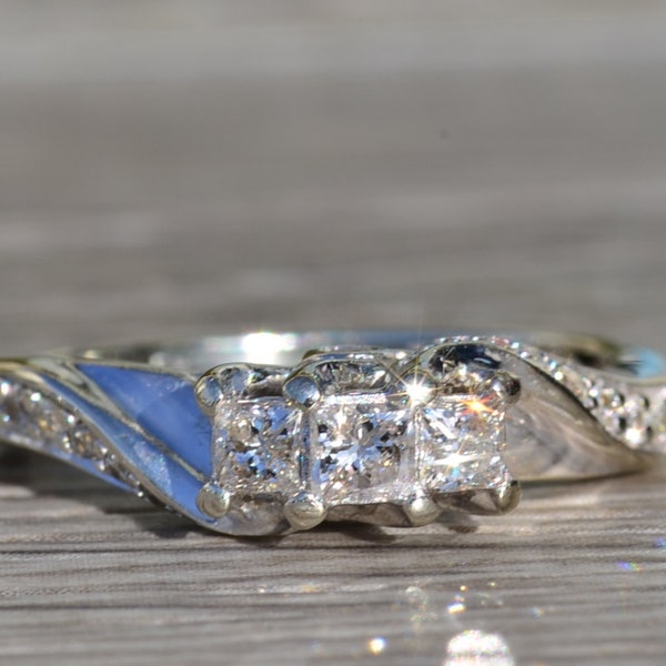Vintage Past Present Future Ring - Etsy